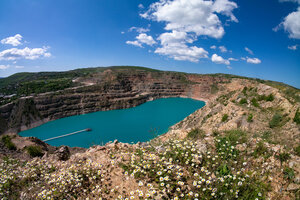 Observation deck (Sevastopol, Karyernoye Lake), seyir terası  Sevastopol'dan