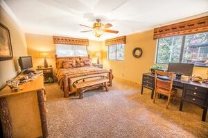 143 Eagle Drive Home - 3 Br home by RedAwning (California, San Bernardino County), otel  Kaliforniya Eyaleti'nden