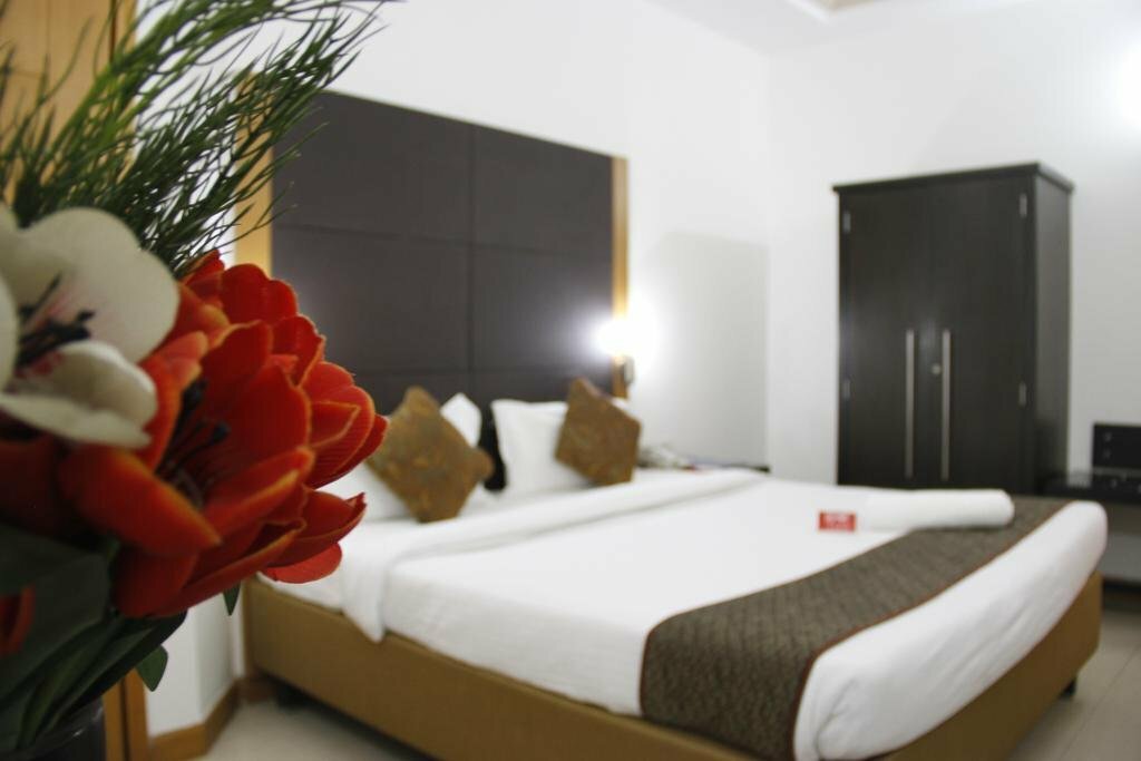 Otel Oyo Premium Near Cyber Park, , foto
