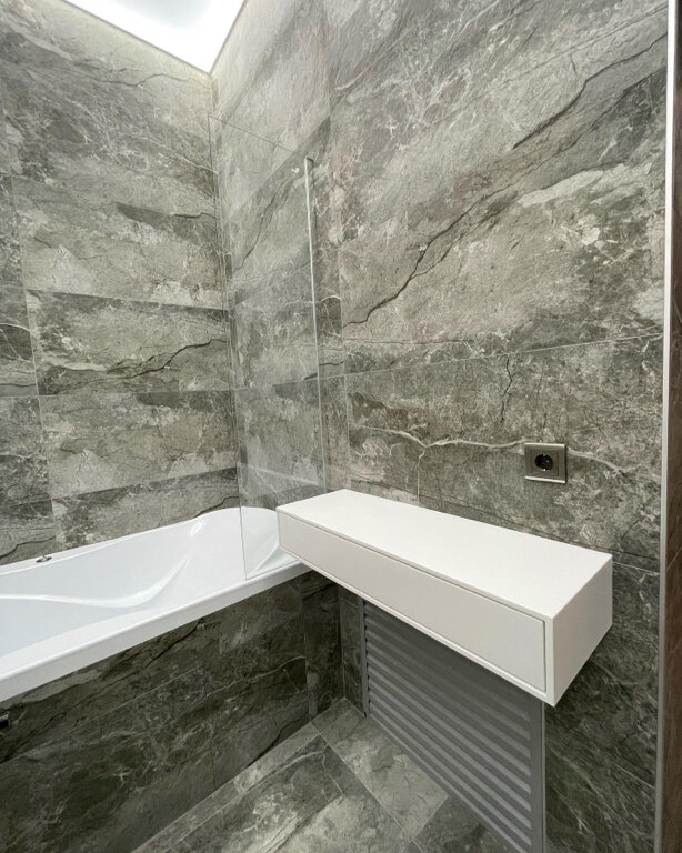 Taş ürünler ve yapılar Hans Stone, Yermolino, foto