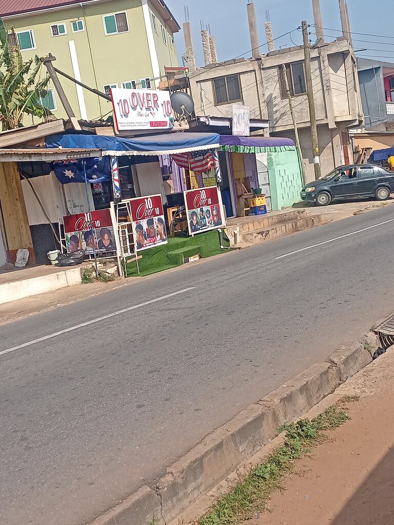 Berberler 10 Over 10 Hair Cut, Akra, foto