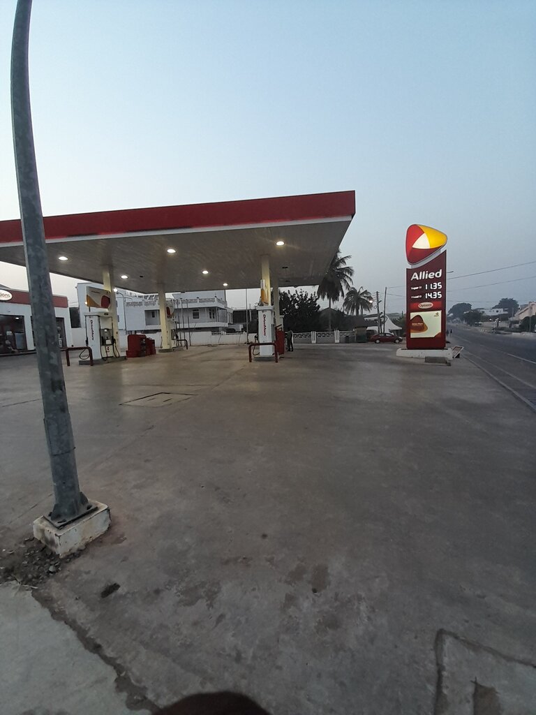 Benzin istasyonu Allied Oil, Akra, foto