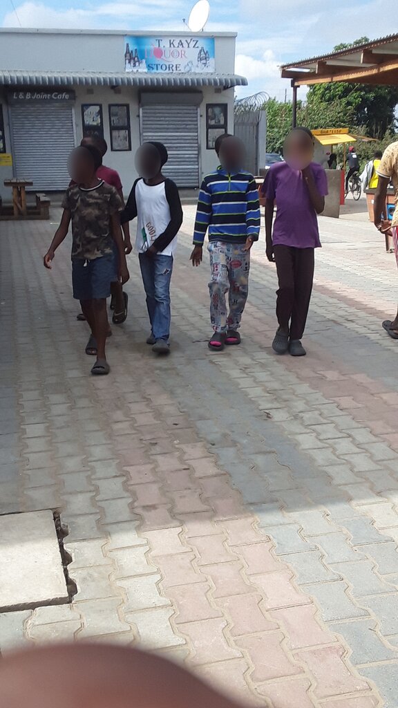 Alkollü içecekler T. Kayz Liquor Store, Lusaka, foto