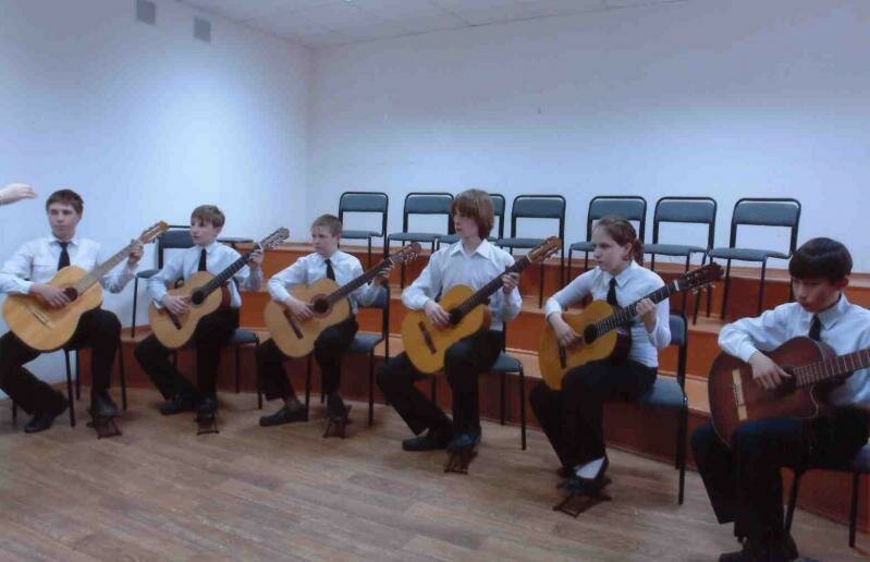 Müzik okulları ve konservatuarlar Guitar shcool, Habarovsk, foto