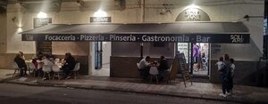 Square cosmopolitan bar (Via Giuseppe Garibaldi No:124, Messina), bar  Messina'dan