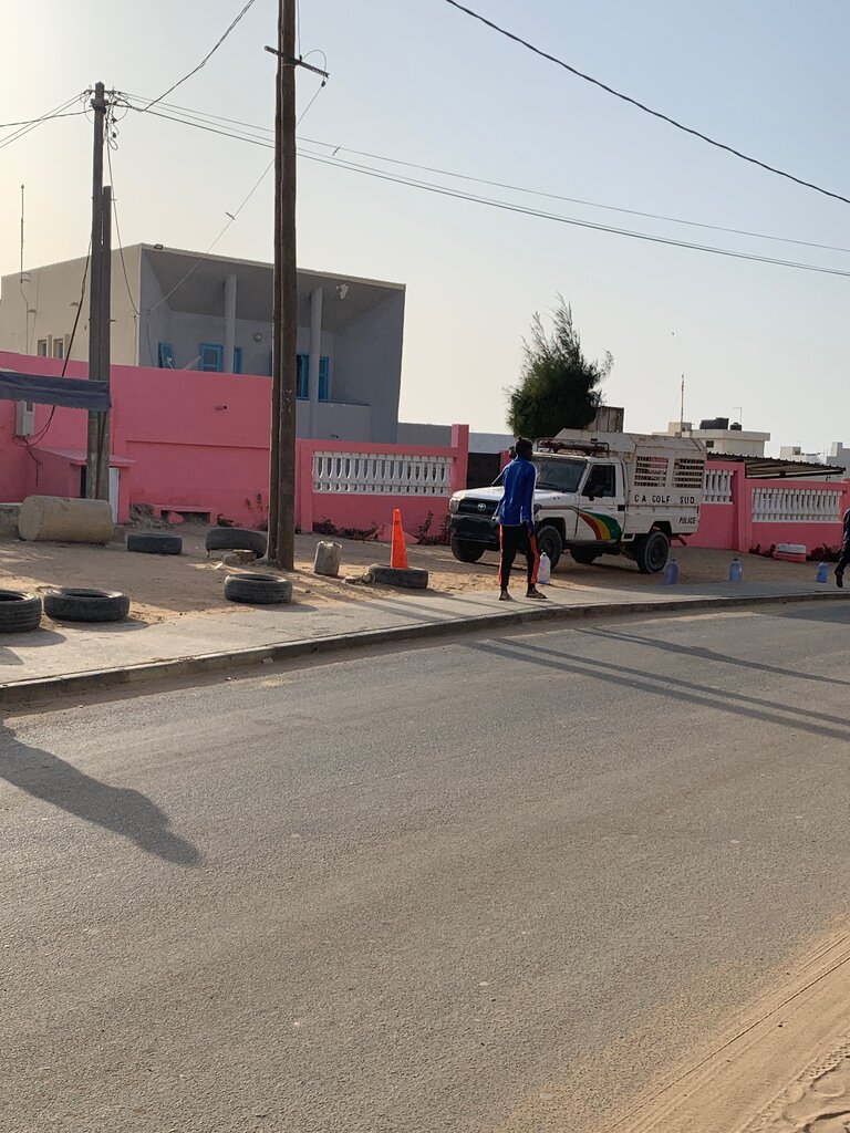 Polis merkezleri Commissariat de Police de Golf Sud Appeller Urgent, Dakar, foto