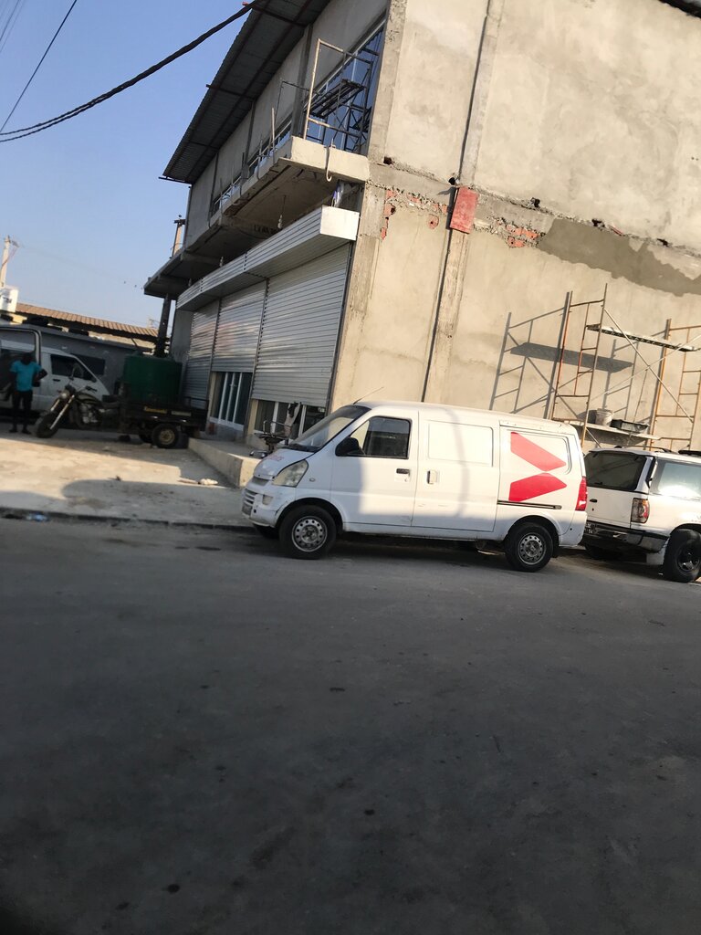Giyim mağazası Margarida Antonica, Loanda, foto