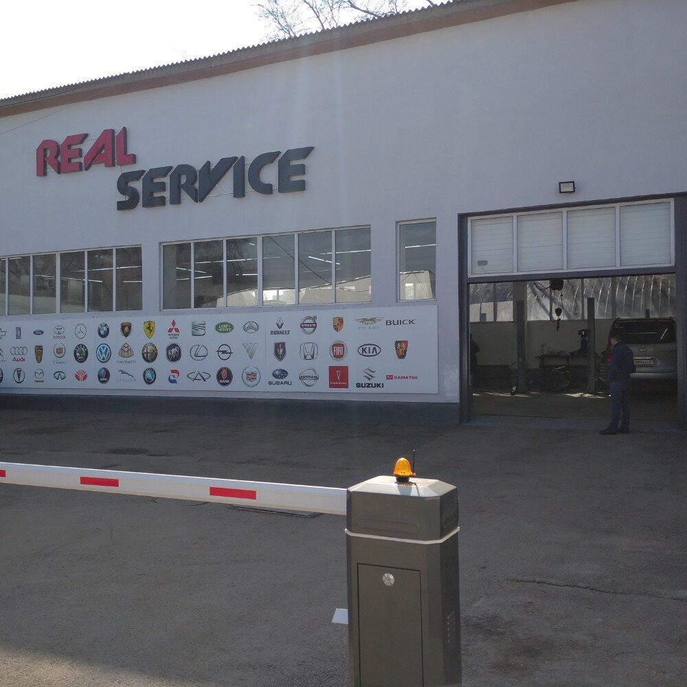 Otomobil servisi Real Service, Almatı, foto