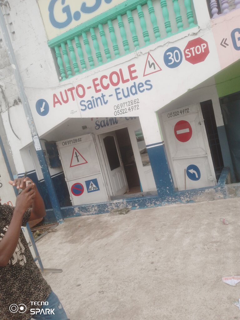 Sürücü kursları Auto École Saint Études, Brazzaville, foto