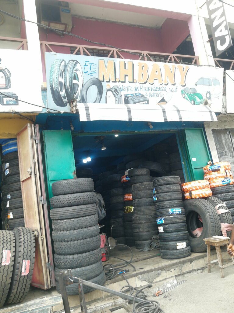 Jant ve lastikçiler Ets Mh Bany, Brazzaville, foto