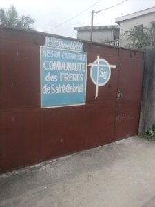 Comité laïc catholique (Brazzaville, Commune de Moungali, Rue Matata), katolik kiliseleri  Brazzaville'den