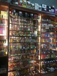 Gifts and tobacco shop Tabakon (ulitsa Romantikov No:4), elektronik sigara satış noktaları  Kirishi'den