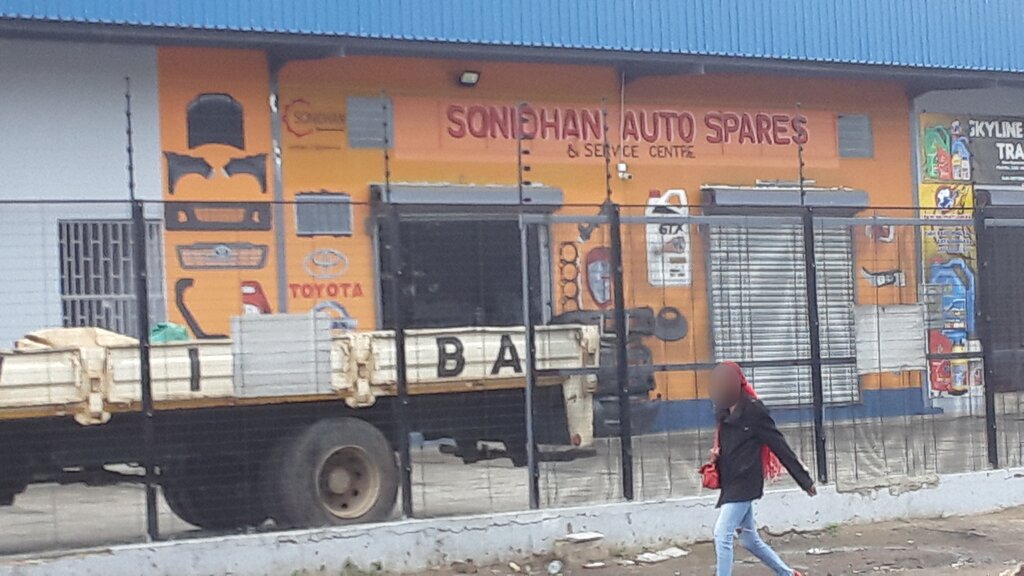 Otomobil servisi Sonidhan Auto Spares & Service Centre, Lusaka, foto