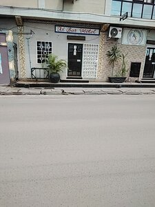 Hotel Synthische (Brazzaville, Commune de Ouenzé, Kinkala Rue), otel  Brazzaville'den