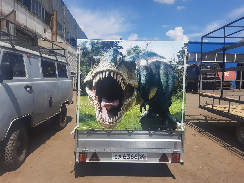 Çerçeve ve çadır yapıları Avtotent tsentr, Orenburg, foto