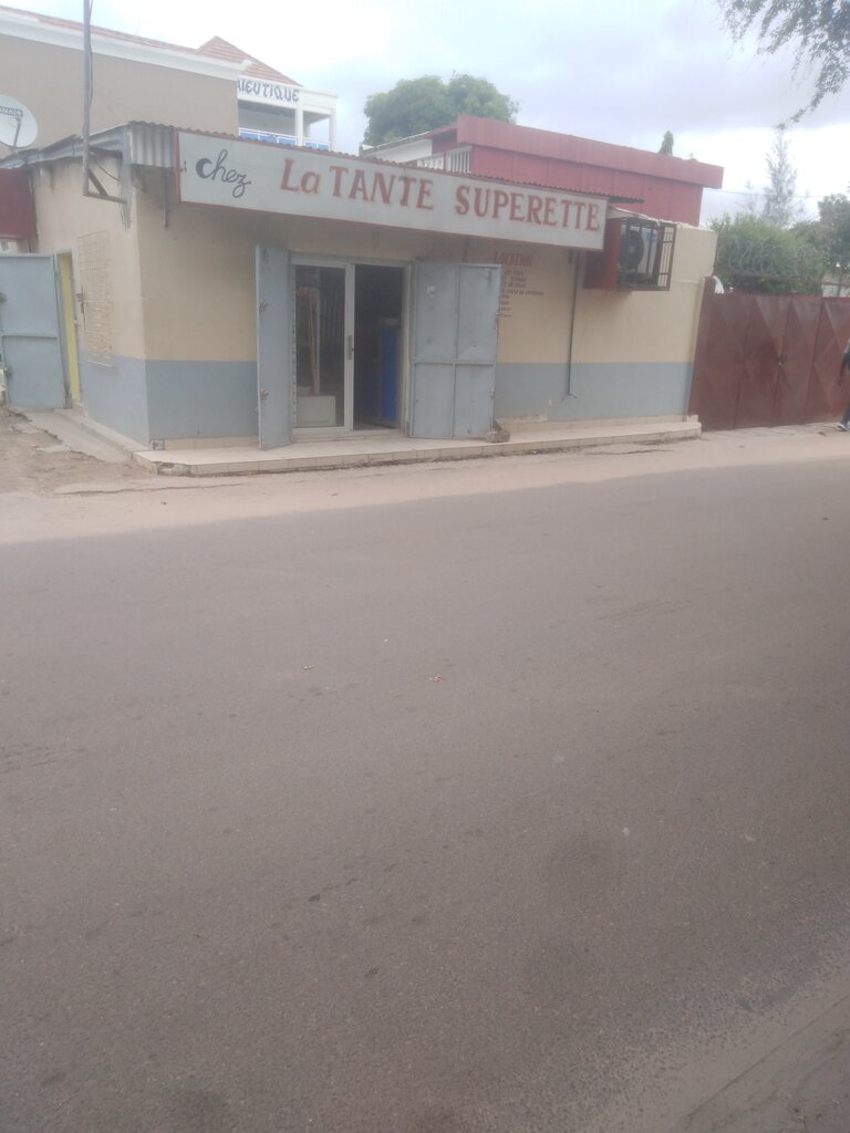 Bar Chez La Tante Supérieur, Brazzaville, foto