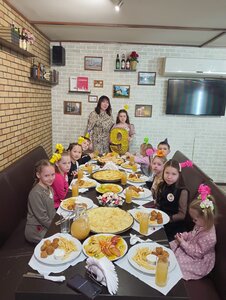 Гастрономический паб Эль (ulitsa Ushakova No:8, Pallasovka), kafe  Pallasovka'dan