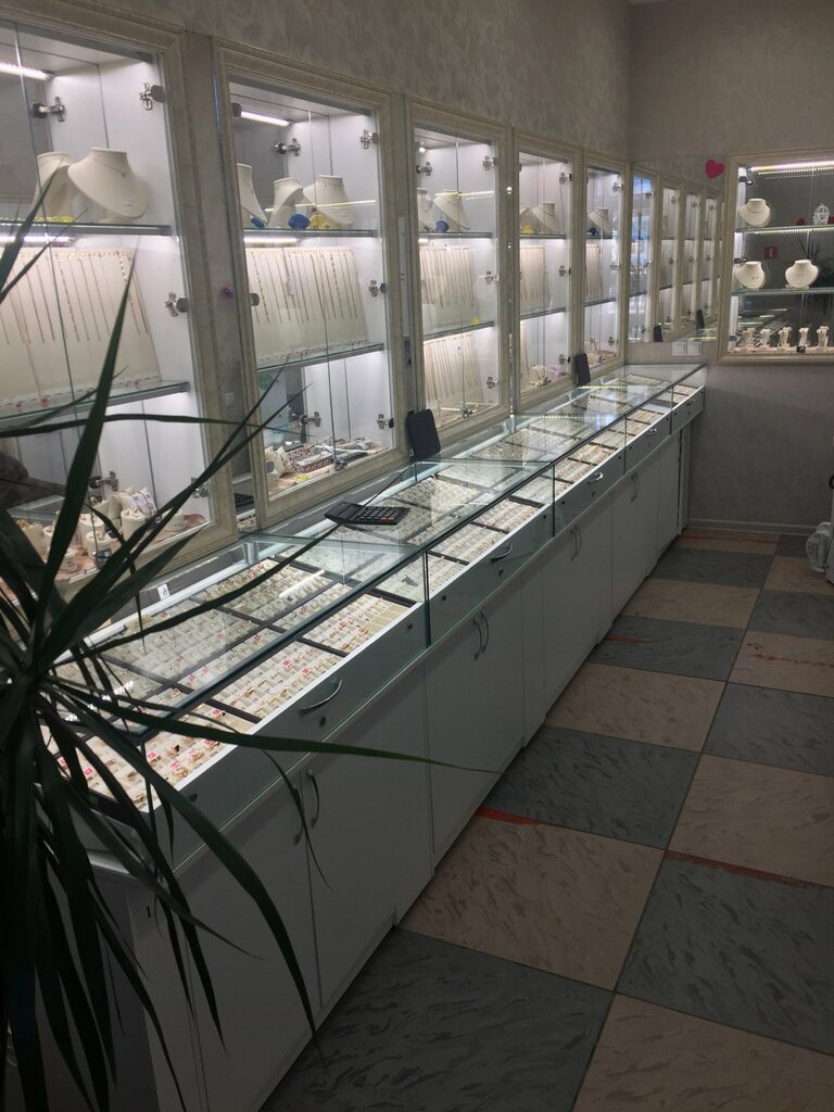 Rehincilik Lombard Grand, Glazov, foto