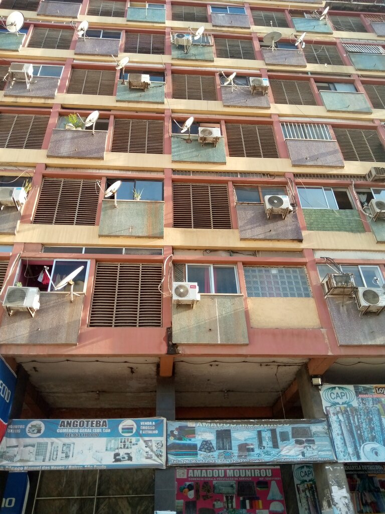 Yapı mağazası Globo Diverso Material de Construçao, Loanda, foto