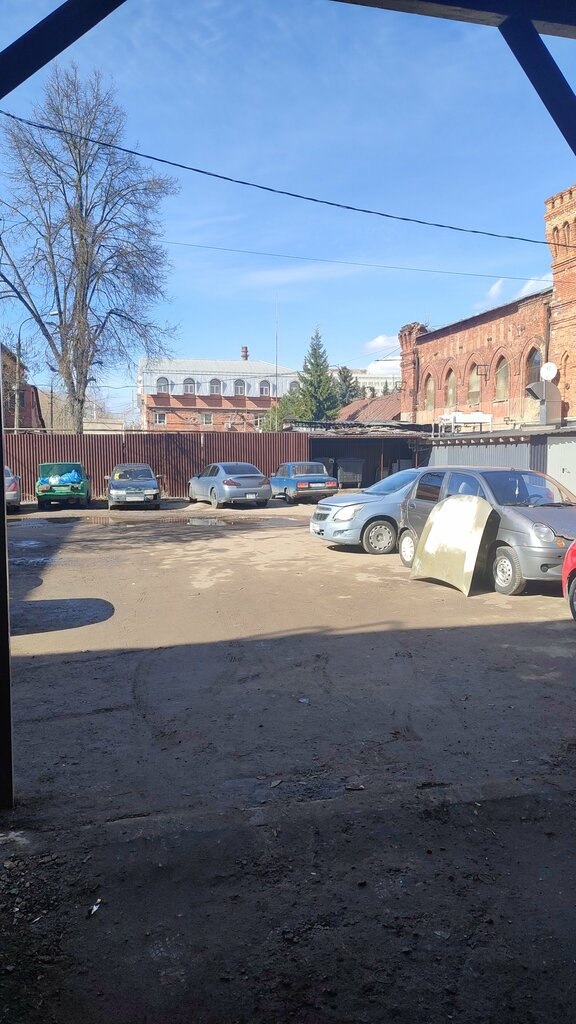 Otomobil servisi У Петровича, Serpuhov, foto