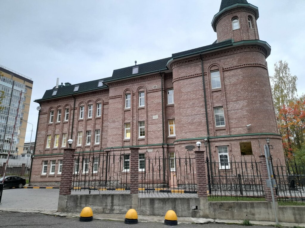 Özel ağız ve diş sağlığı klinikleri ve muayenehaneleri Modus-Centr, Syktivkar, foto
