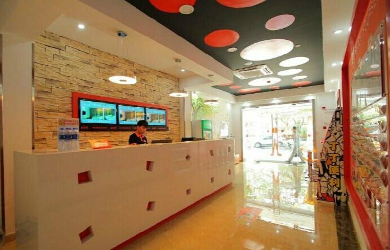 Otel Pod Inn Shanghai Ganquan Road, Şanghay, foto