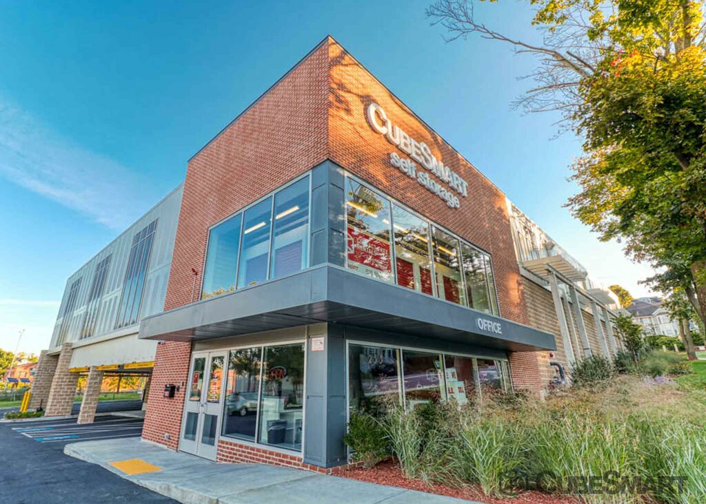 Evden eve nakliye CubeSmart Self Storage, Newton, foto