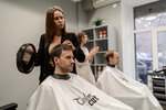 Custom Cut (1st Vasilyevskogo Ostrova Line No:50), güzellik salonu  Saint‑Petersburg'dan