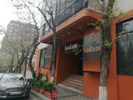 Badam Lounge by Hollywood (Salatin Еsgеrova Street No:146), restoran  Bakü'den