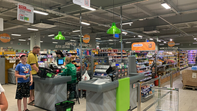 Süpermarket Pyatyorochka, Novosibirskaya oblastı, foto