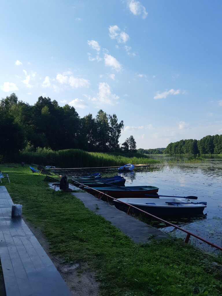 Kiralama noktası Прокат лодок, Minskaya oblastı, foto