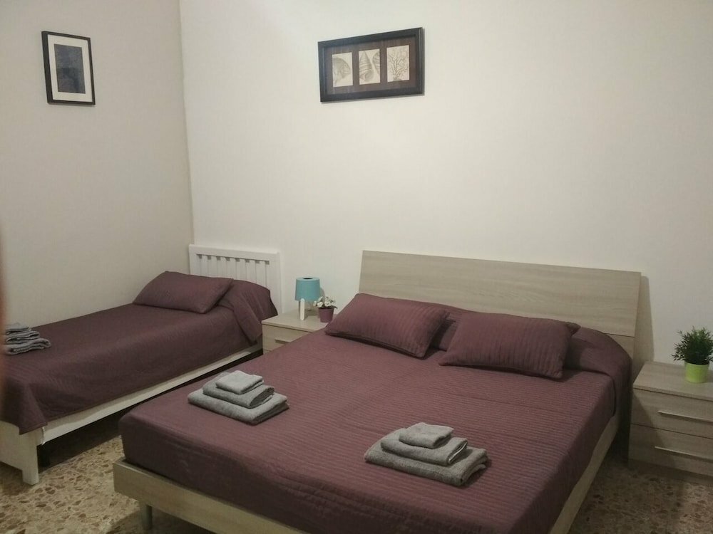 Otel Airport Pisa Rooms, Pisa, foto