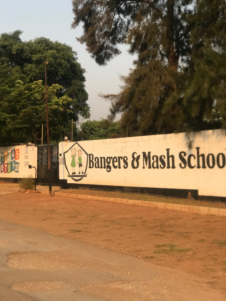 i̇lkokul Bangers And Mash School, Lusaka, foto