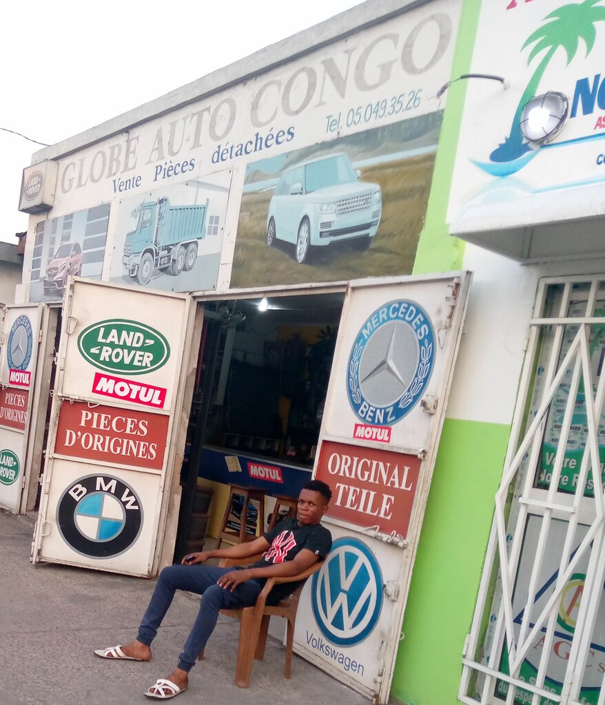 Otomobil yedek parçaları Globe Auto Congo, Brazzaville, foto