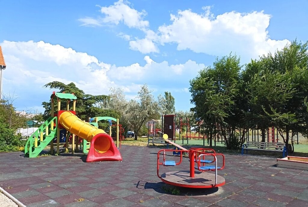 Oyun alanı Playground, Kırım Cumhuriyeti, foto