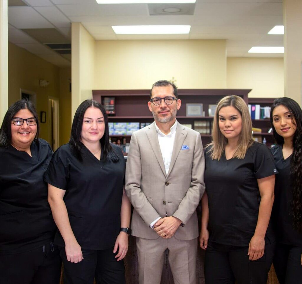 Optik Barajas Vision Clinic, Mission, foto