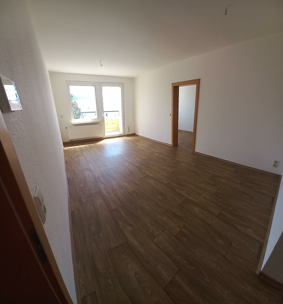 Gayrimenkul yönetimi Wohnungsgenossenschaft Erdmannsdorf eG, Saksonya, foto