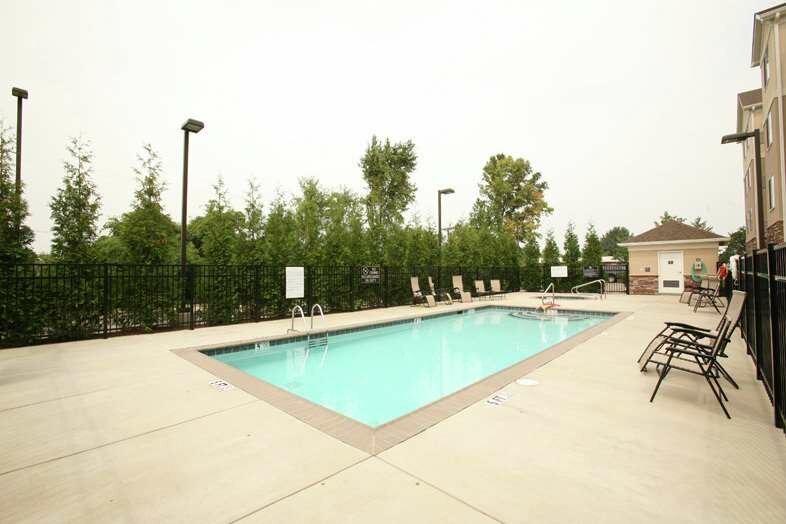 Otel Homewood Suites by Hilton Louisville-East, Louisville, foto
