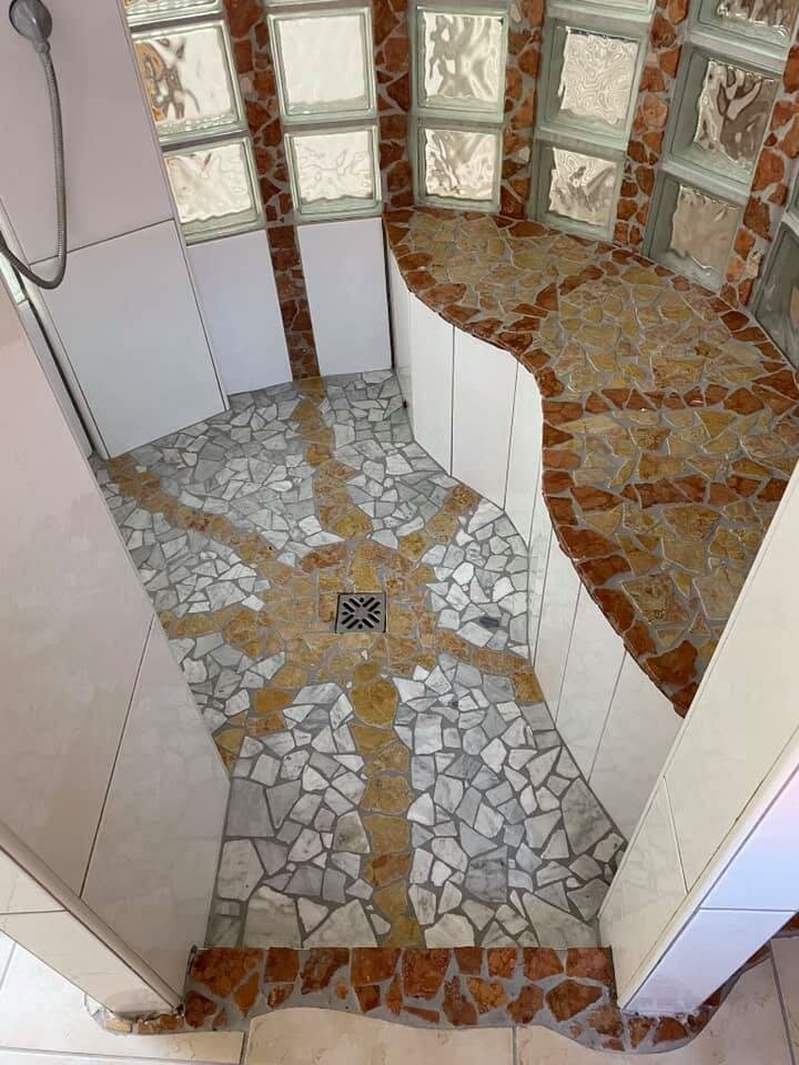 Seramik fayans Fliesen Hausmann, Aşağı Avusturya, foto
