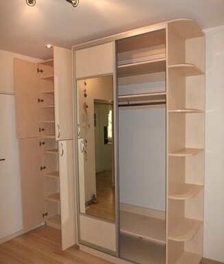 Ray dolap üreticileri Shkafchik, Kolpino, foto