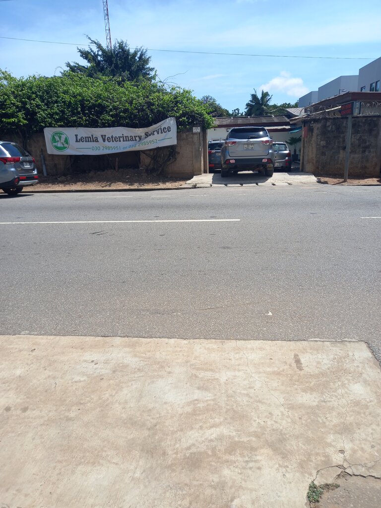 Tıp merkezleri ve klinikler Lemla vetenary clinic, Akra, foto