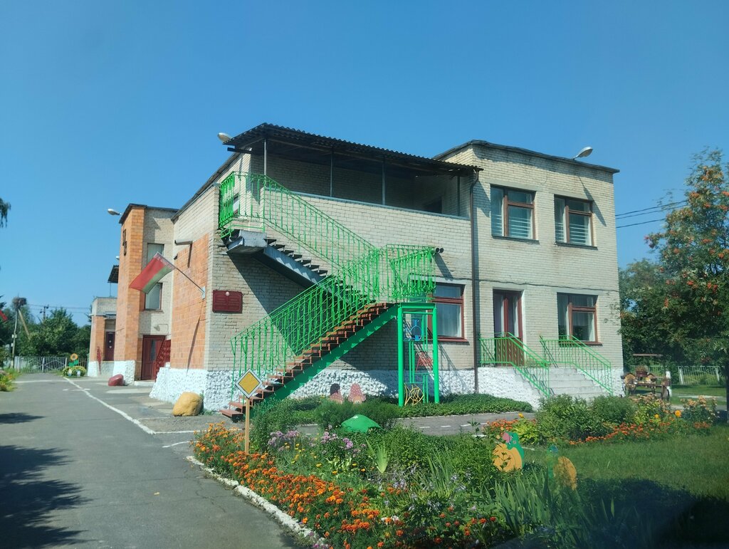 Anaokulları Yasli-Sad Skazka, Brestskaya oblastı, foto