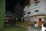 Pension Raluca (1 May street No:13), otel  Sinaia'dan