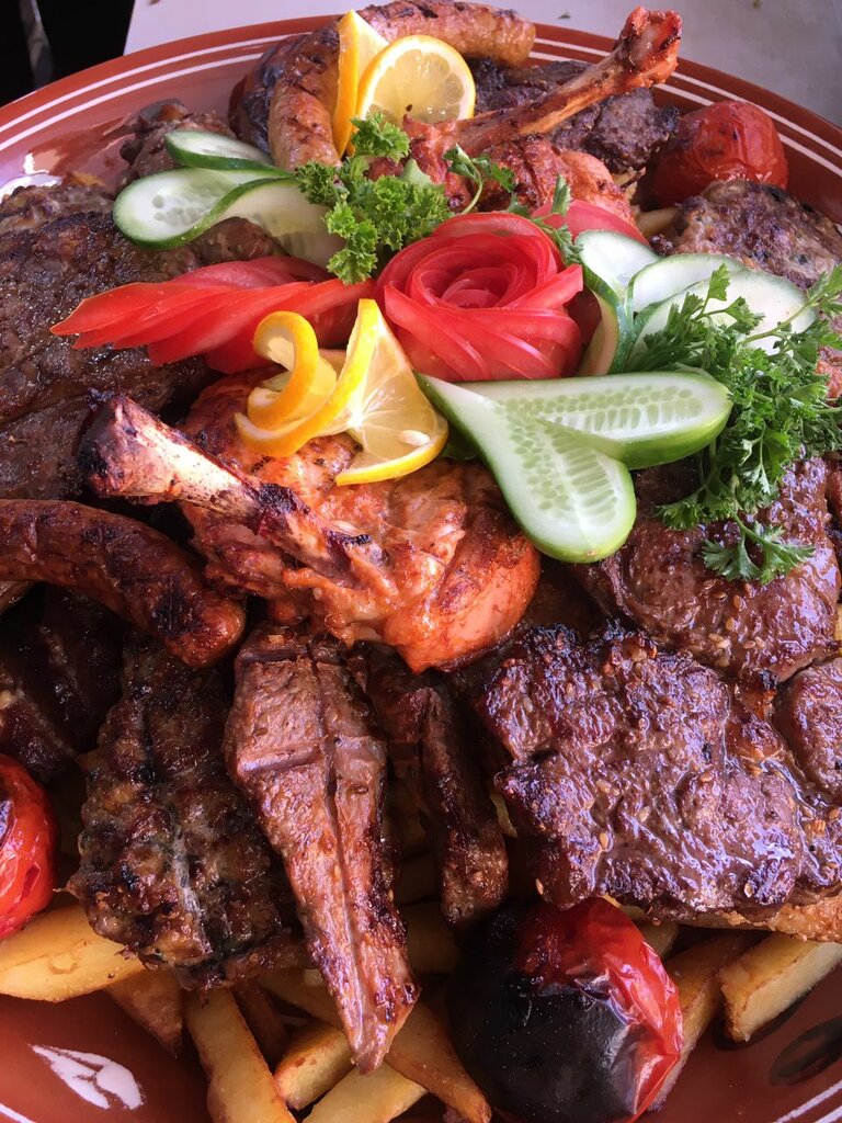 Kafe Шашлычный дворик, Saint‑Petersburg ve Leningradskaya oblastı, foto