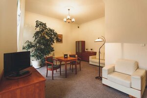 Bursztyn (West Pomeranian Voivodeship, Świnoujście, ulica Henryka Sienkiewicza, 2), otel  Swinoujscie'den
