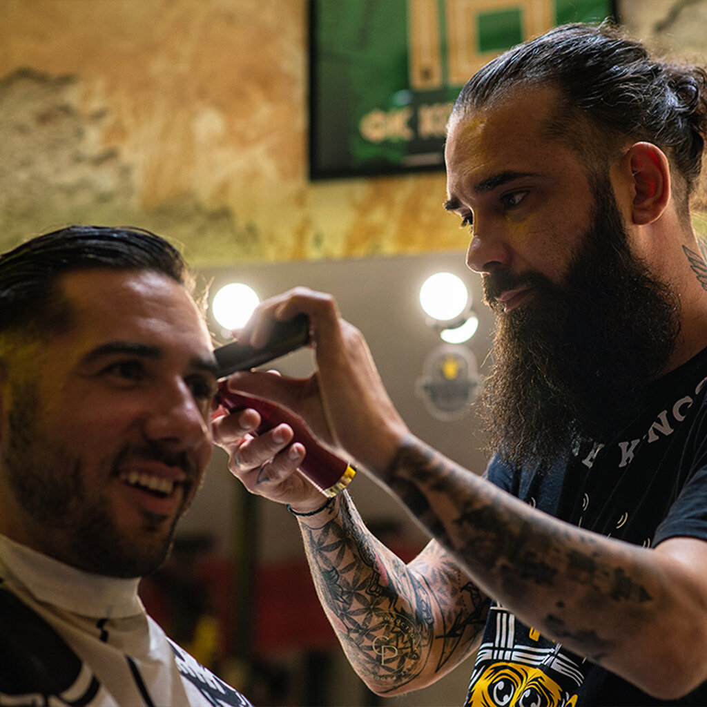 Berberler Monkey Kings Barbershop, Belgrad, foto