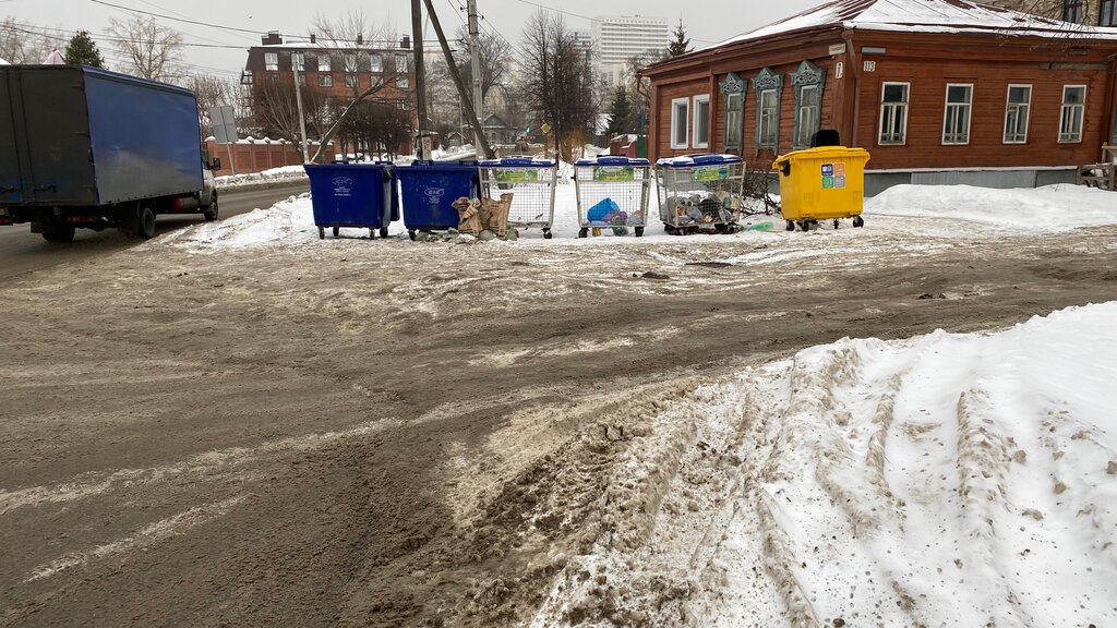 Çöp alanları Trash and garbage disposal area, Ulyanovsk, foto