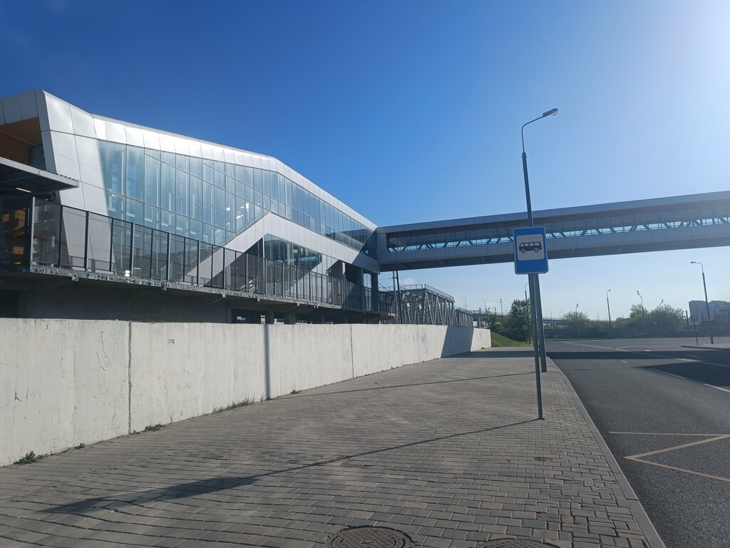 Toplu taşıma durağı MCC Likhobory, Moskova, foto