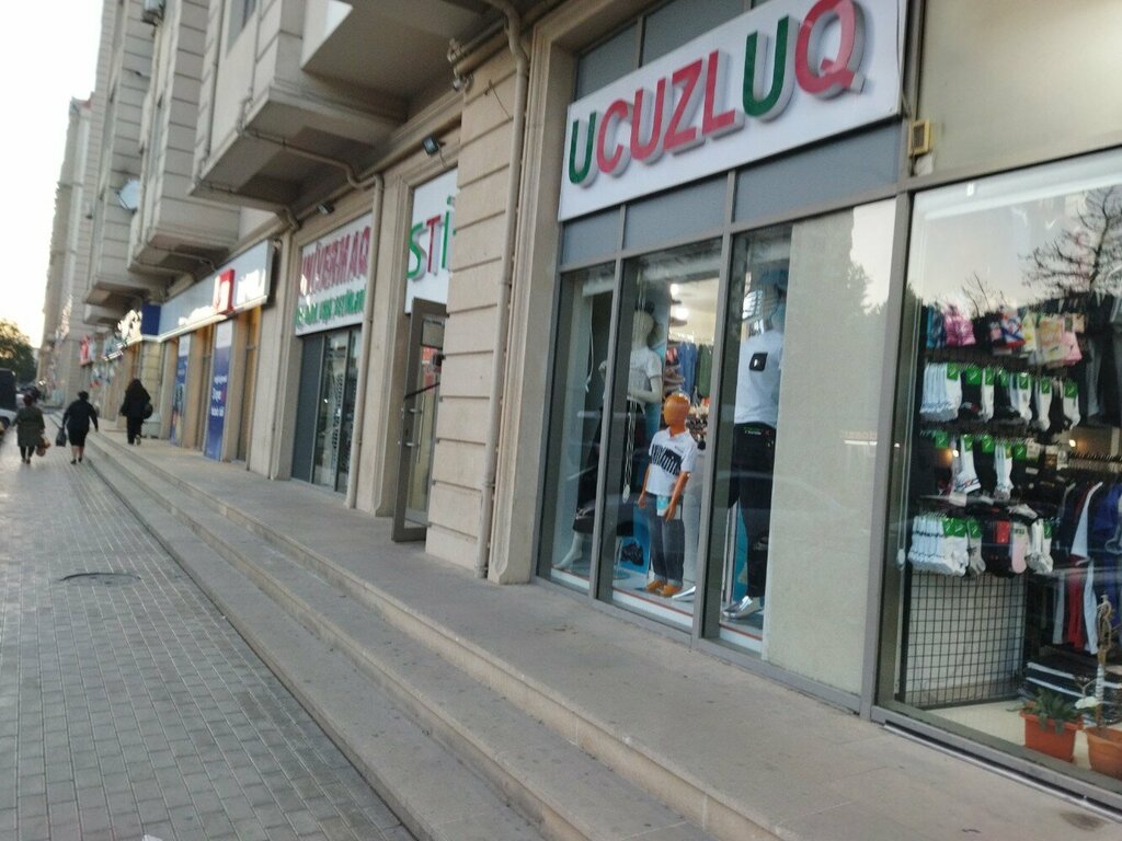 Büyük mağazalar Univermaq, Bakü, foto