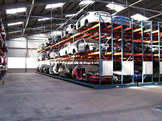 Geri dönüşüm merkezleri Abw Maison de récupération de pièces d'autos Sa, Fribourg, foto
